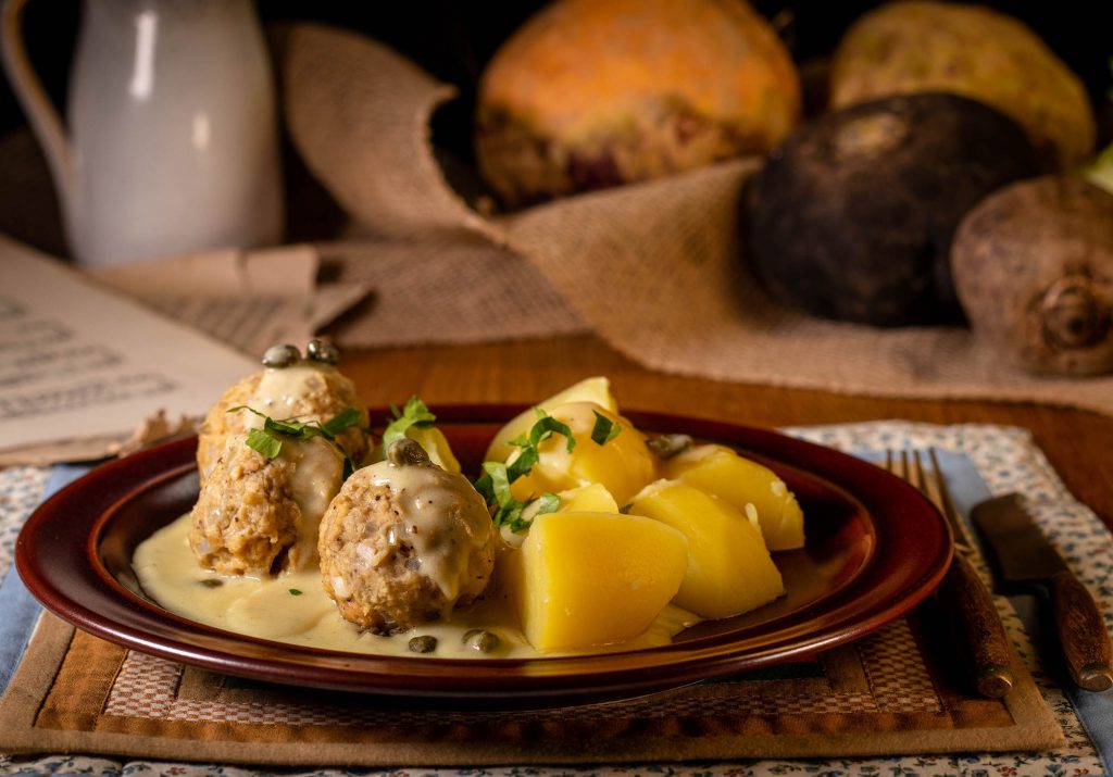 Königsberger Klopse - a traditional German dish - Dailyvegan