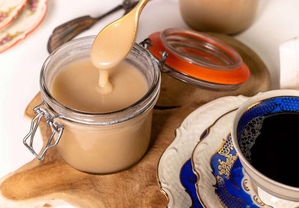 Vegan condensed milk - made from only 2 ingredients - Dailyvegan