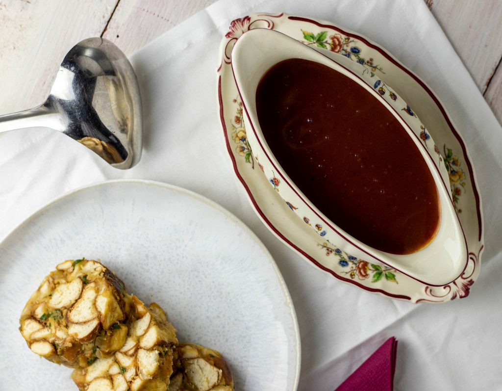 Gravy - German 'Bratensauce' - the best vegan gravy - Dailyvegan