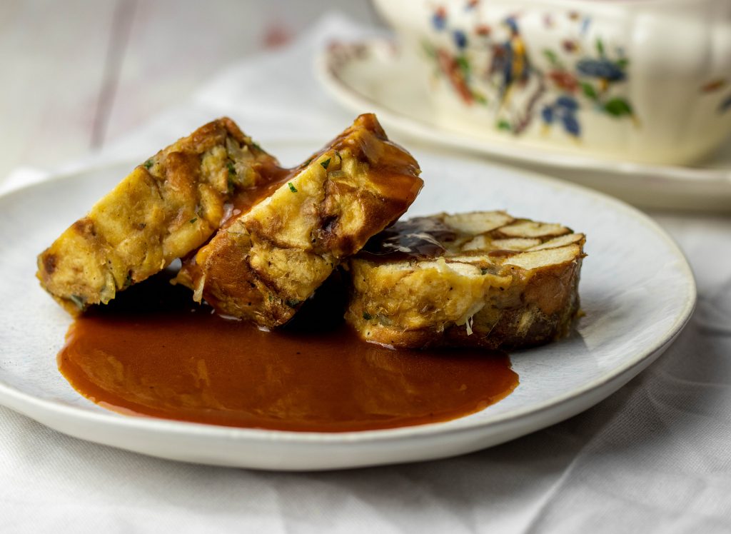 Gravy - German 'Bratensauce' - the best vegan gravy - Dailyvegan